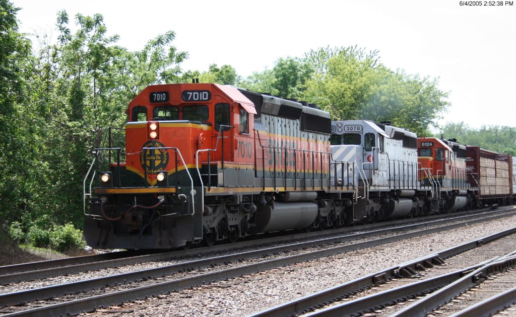 BNSF 7010